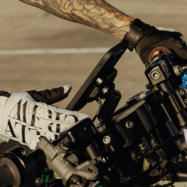 Peak Design Mobile Motorcycle Stem Mount - FREE UK DELIVERY